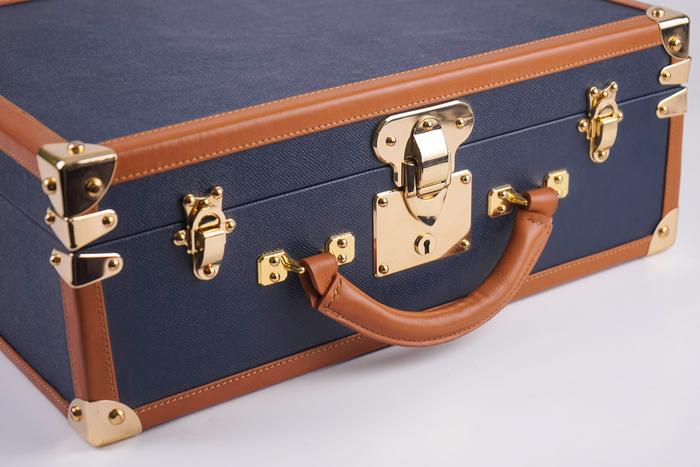 Watch Collector Case for 30 watches EXCLUSIVE TIMEPIECES LUXURY WATCHES ...